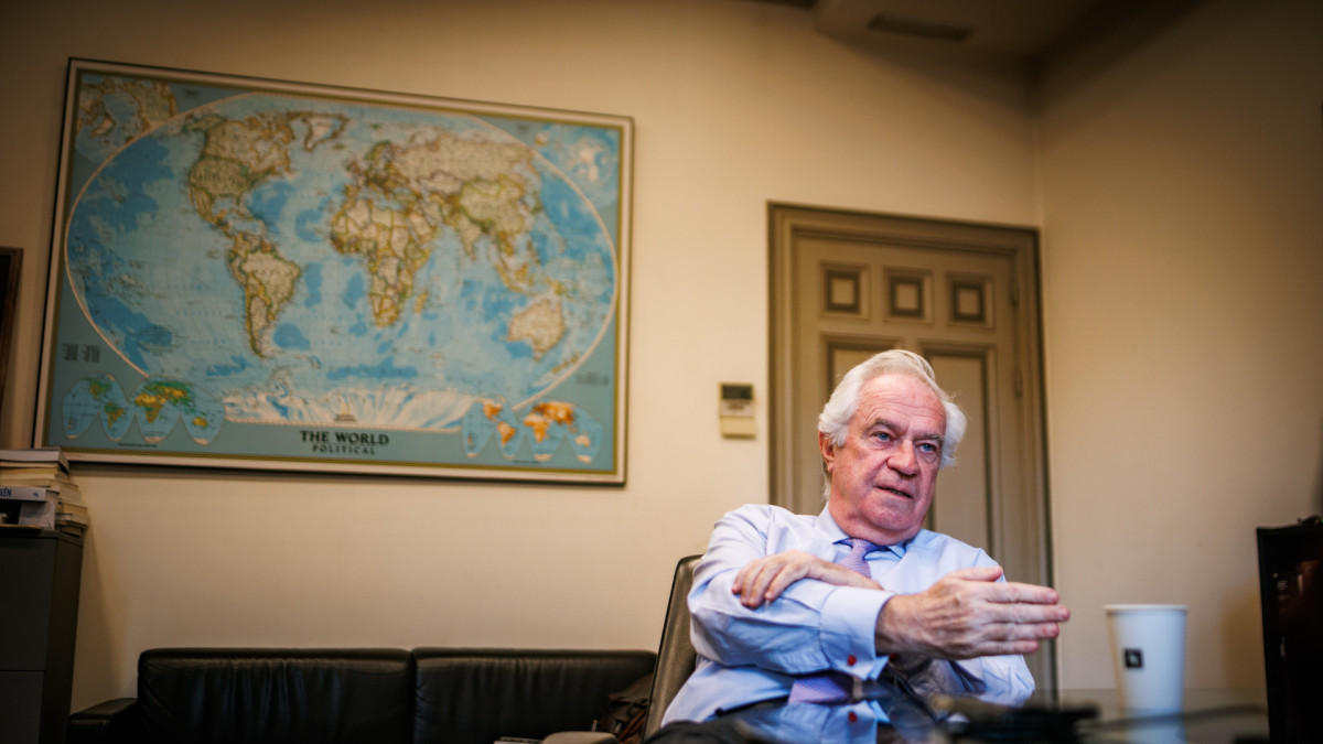 Charles Powell: 'Felipe VI está, en cierto sentido, infrautilizado'